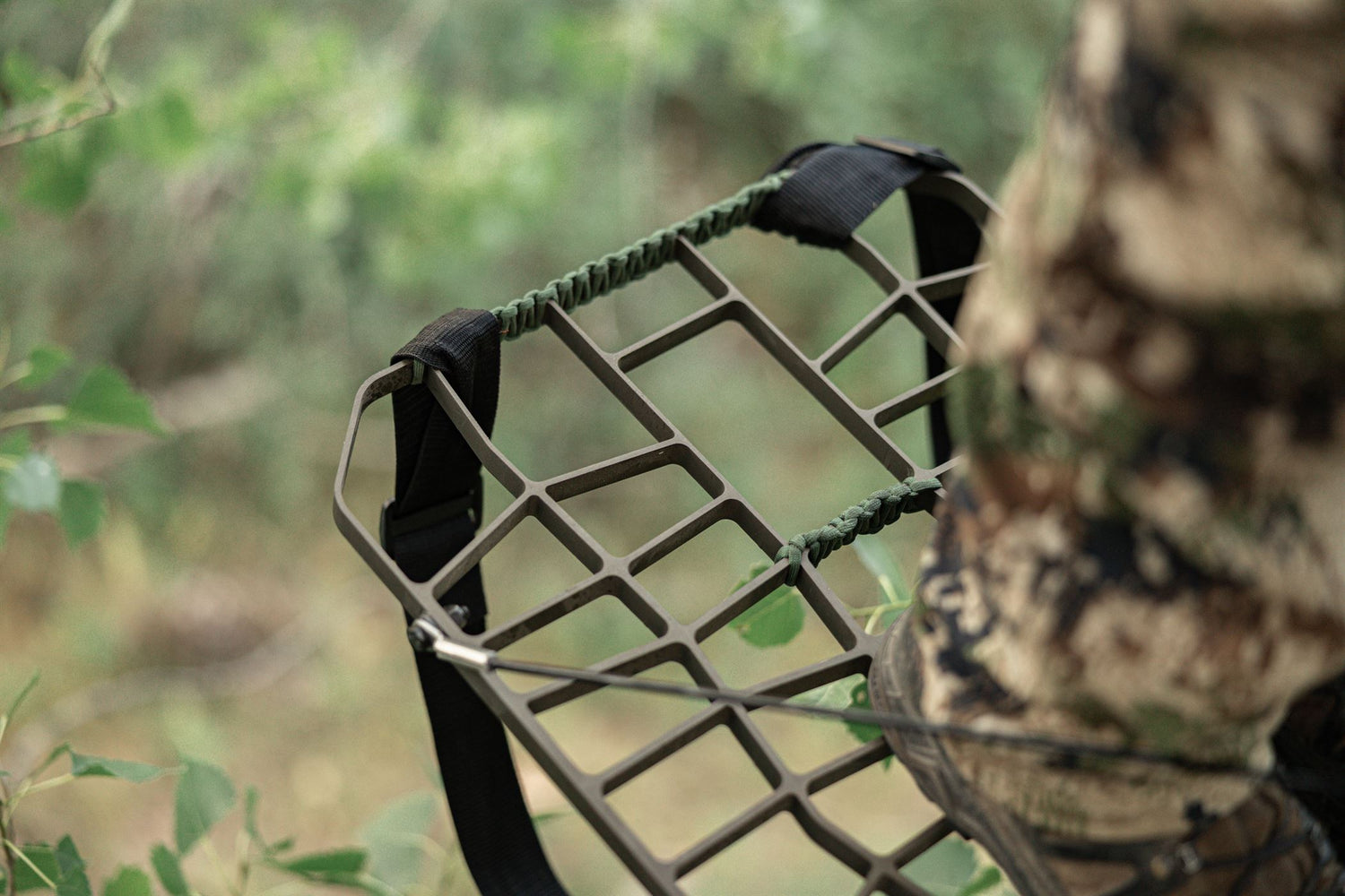 HANG-ON TREESTAND – Hunting Beast Gear