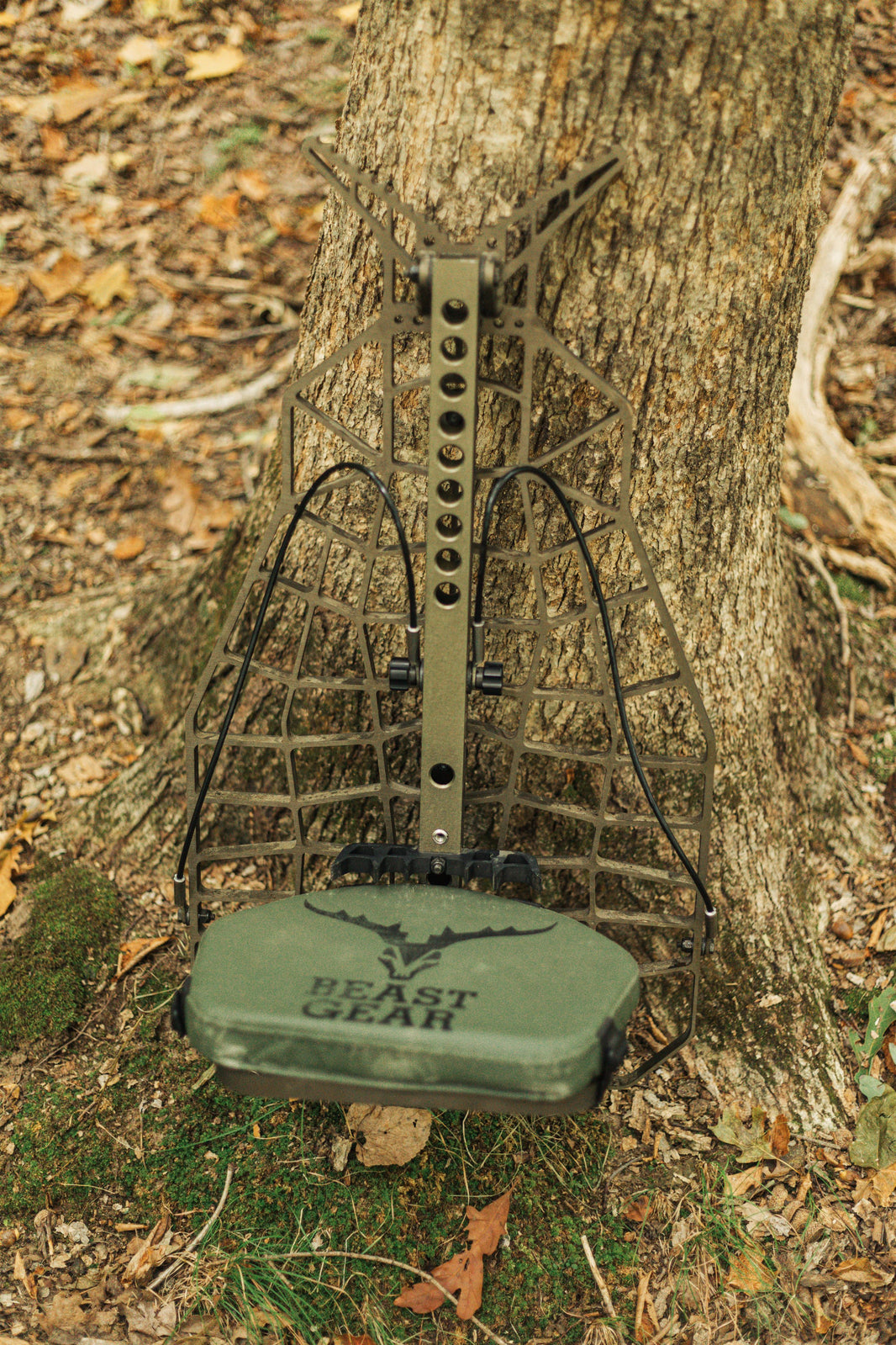 HANG-ON TREESTAND – Hunting Beast Gear